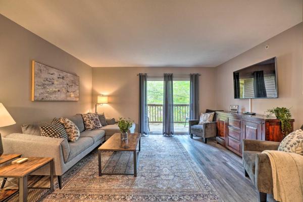 Modern Condo With Deck About 7 Mi To Branson Landing! - Branson, MO
