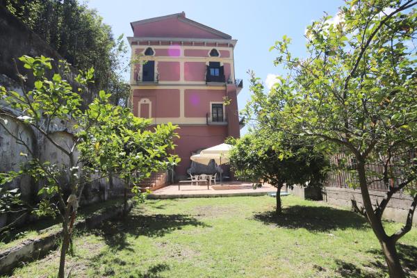 Palazzo Pellegrino Vietri - Tramonti