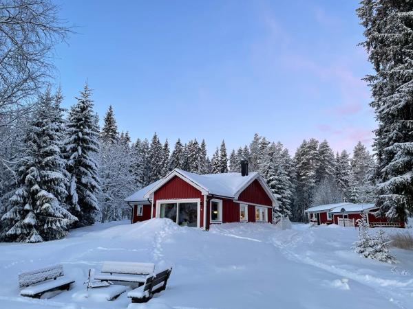 Beautiful House In The Nature With Private River Access - Luleå