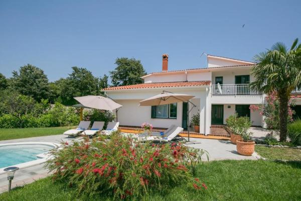 Grosse Luxus-villa Fur 12 Personen Mit Pool, Jachuzzi Und Meeresnähe - Albona