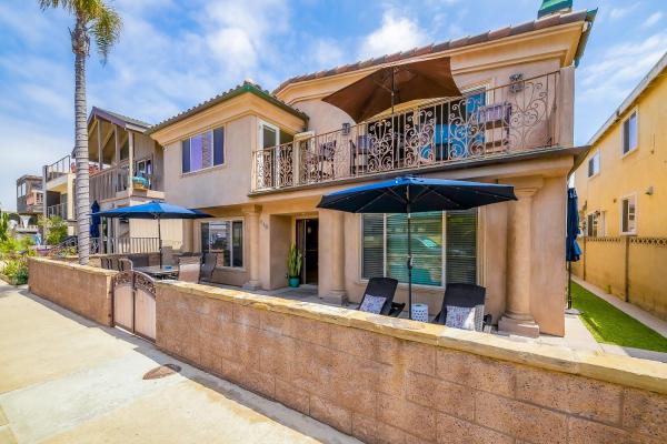 Palm Tree Getaway - Newport Beach, CA