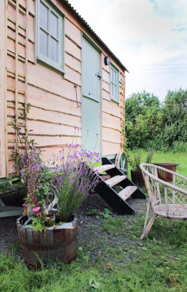 The Shepherds Hut - West Midlands