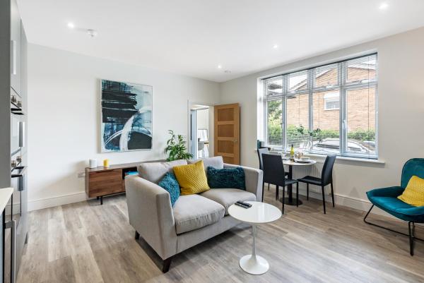 Tailored Stays - Union Lane - Cambridge