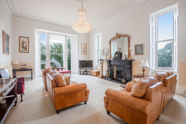 Stunning Apartment In Victorian Villa With Garden - Torquay