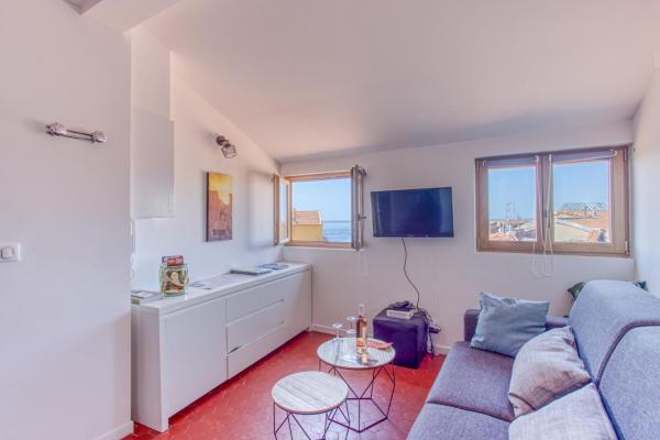 Gilly 4 - Exceptional 2beds, Sea View, Modern,a/c, Old Town - Villefranche-sur-Mer