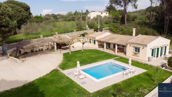 Villa Pine Forest - Korfu