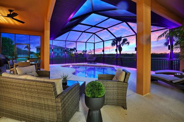 Luxury Villa In Punta Gorda Isles - Burnt Store Marina