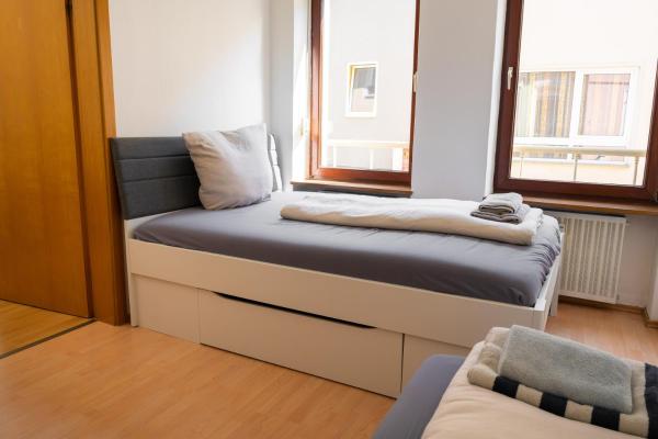 70 M² Alzey Innenstadt Monteurwohnung Max. 5 Personen - Alzey