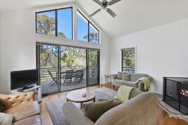 Morgans At Lorne - Lorne