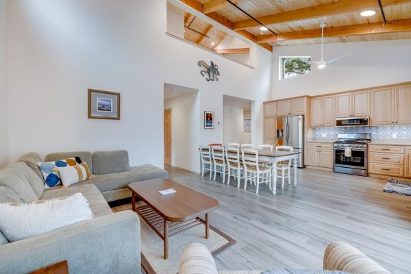 Tidepool Retreat - Fort Bragg, CA