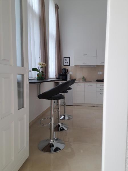 Déri Kert Apartmanház A - Baja