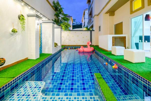 Private Swimmingpool Townhome With 4 Bed/4bath - Thailand