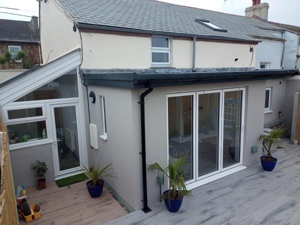 Sam's Retreat - Camborne