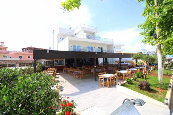 Moonshine Hotel - Ksamil