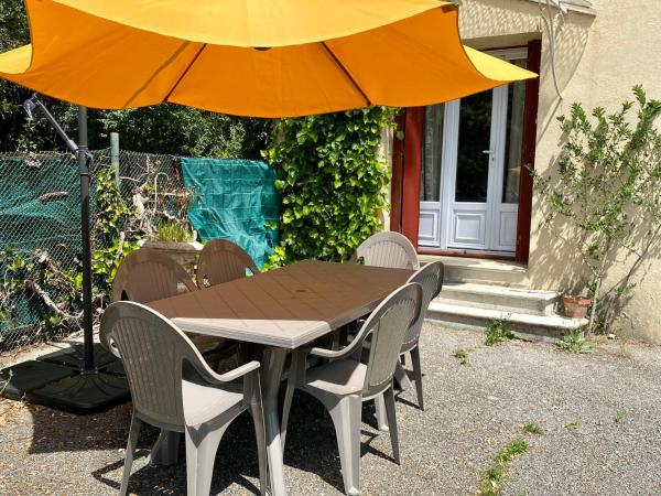 Appartement F3 De 60 M² Au Rez De Chaussée D'une Villa - Anduze