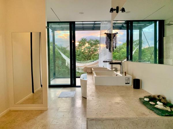 Glass Jungle Villa With Amazing Green Views -10 Min Dt - Playa del Carmen