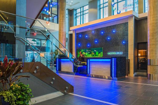 Hotel Blu - North Vancouver