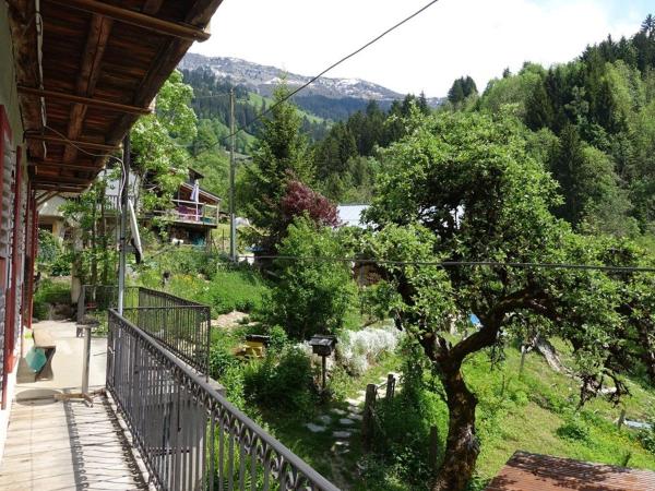 Appart Spacieux Dans Chalet Traditionnel Avec Balcon Pour 5 Pers. à Arêches-beaufort - Fr-1-342-146 - Lac Tournant