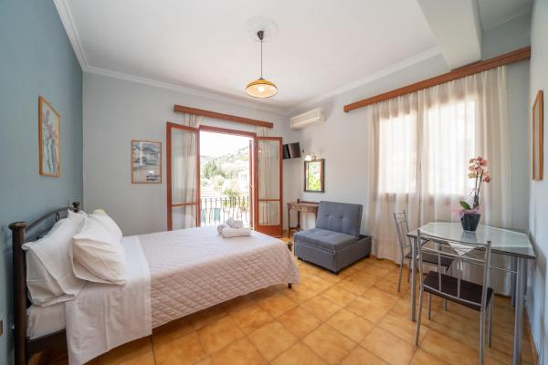 Vrettos Arts - Cephalonia