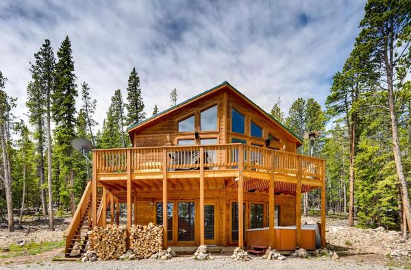 Amazing Views Day & Night Plus Private Hot Tub - Lunar View Lodge - Alma, CO