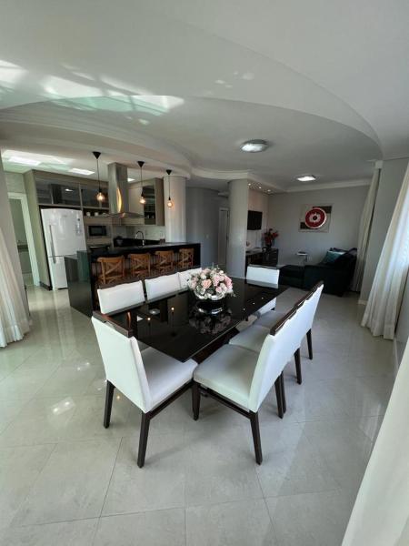 Apartamento Em Meia Praia - Quadra Mar 3 Dormitórios 2 Suites - Itapema