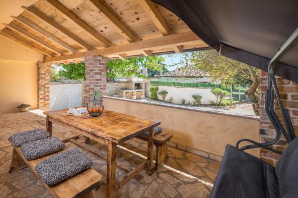 Casa Viktoria With Private Garden And Bbq - Poreč