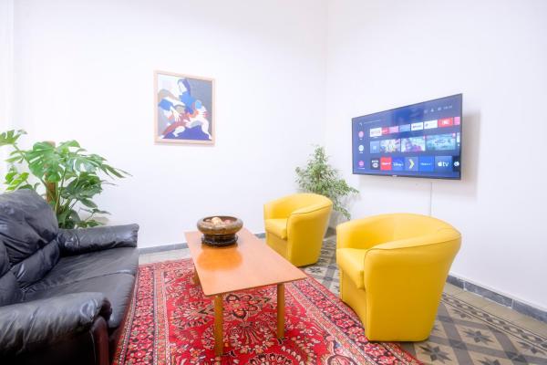 Right House Via Sulis 23 - Best Neighborhood In Town - Cagliari