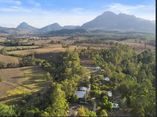 Barney Creek Vineyard Cottages - Woodenbong