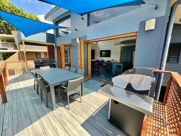 Sails To Sea - 4 Bedroom Pet Friendly - Eden