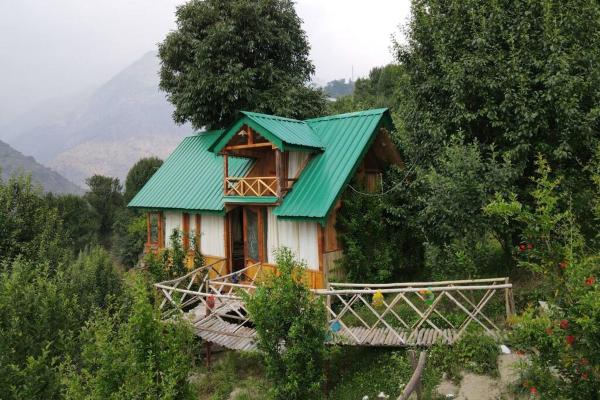 Himalayan Abode Tree House In Sainj Valley - Himachal Pradesh