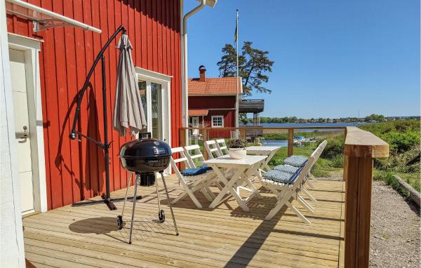 Gorgeous Home In Vänersborg With Wifi - Sweden