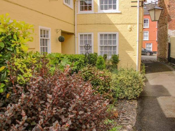 138c Old Star & Garter Mews - Shropshire