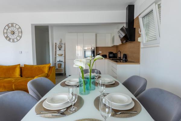 Apartman Sisters - Free Parking - Trogir