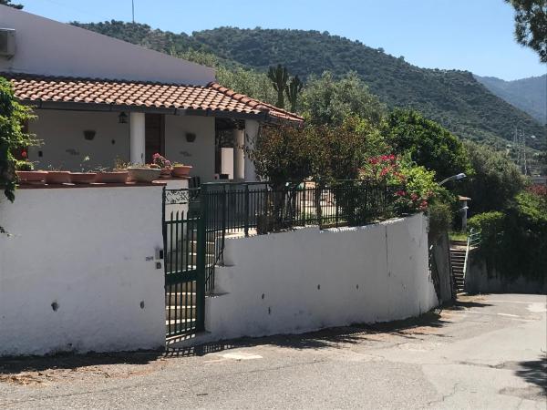 Villetta Romeo Casavacanze - Falcone