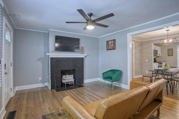 O-amazing Home Spacious With Selfie Room Close To Downtown Atl - Atlanta, GA