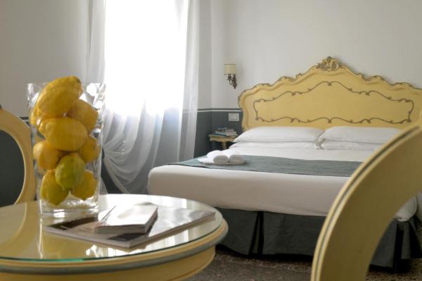 Ca' San Trovaso - 6 Rooms - Venice