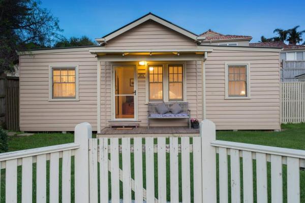 George Cottage - Melbourne
