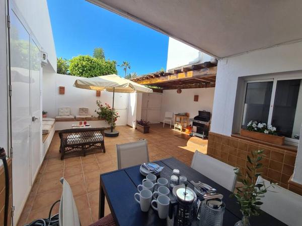 Townhouse In Marbella - Walking Distance To Puerto Banus - Costa del Sol