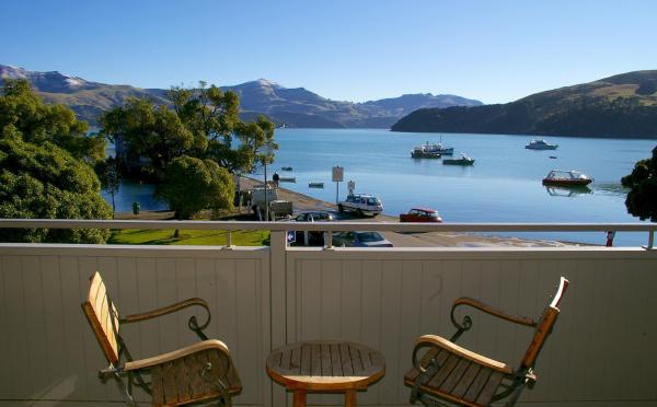 The Wharf Seaview Apartments By Avi - Akaroa