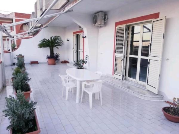 House With Sea View/casa Con Terrazzo Vista Mare - Gioiosa Ionica