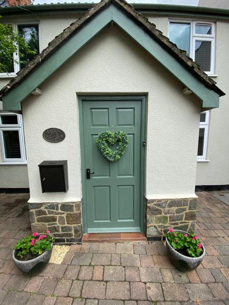 Stoop Cottage - In The Heart Of Quorn - Warwickshire