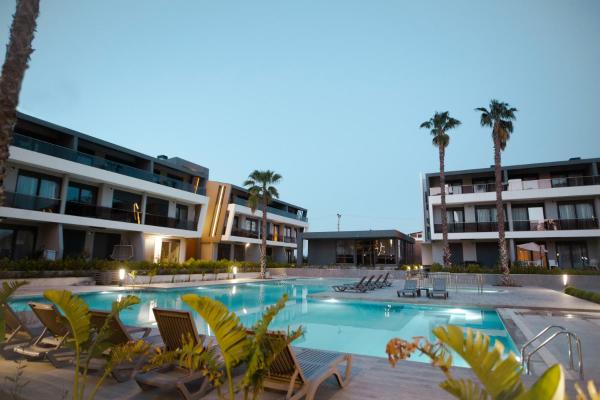 Unique And Stylish Family Suite H23 - Lara Beach