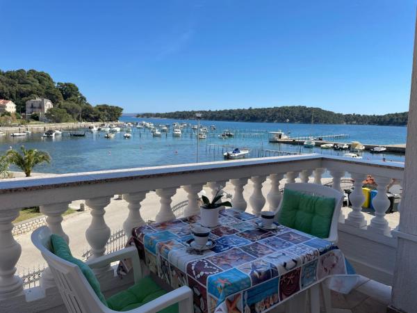 Apartmani Ruzarija - Rab