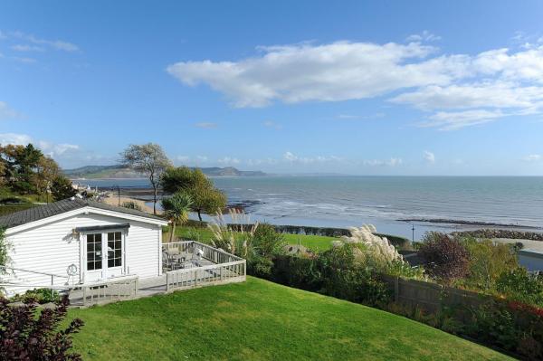 The Cabin - Lyme Regis