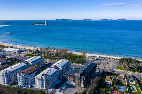 Samil Apartment, Primera Línea De Playa Con Wifi Y Garaje - Vigo