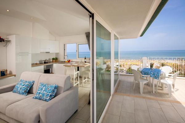 Rubino Apartments A 100metri Dal Mare - Riccione