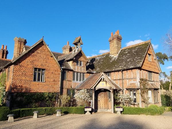 Langshott Manor - Luxury Hotel Gatwick - Redhill