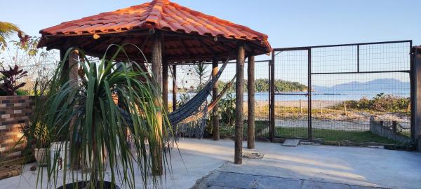 Flat Com Portão Na Praia - Angra dos Reis