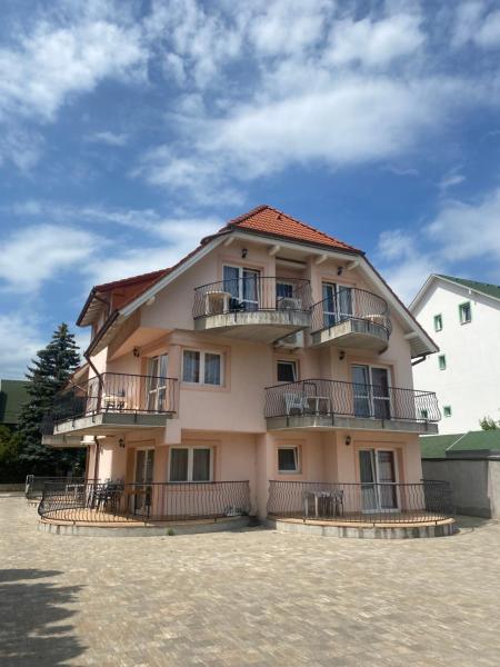 Abigél Apartmanház - Csopak