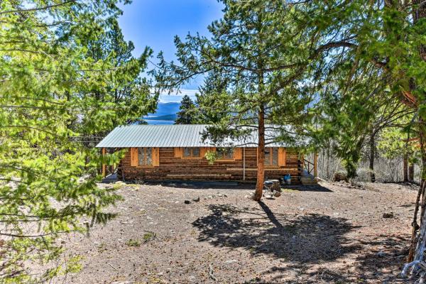 Idyllic Twin Lakes Escape With Deck And Fire Pit! - Twin Lakes, CO